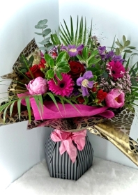 Flower delivery across Lancashire, 6 days a week! - Bond & Bloom ...